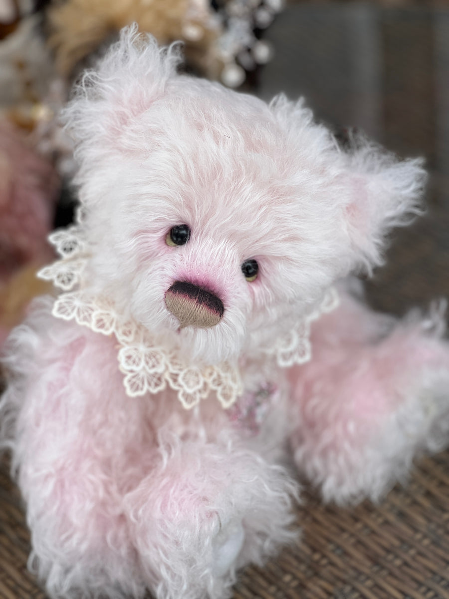 Bronte (Isabelle Collection 2023) by Charlie Bears – Barnstablebears